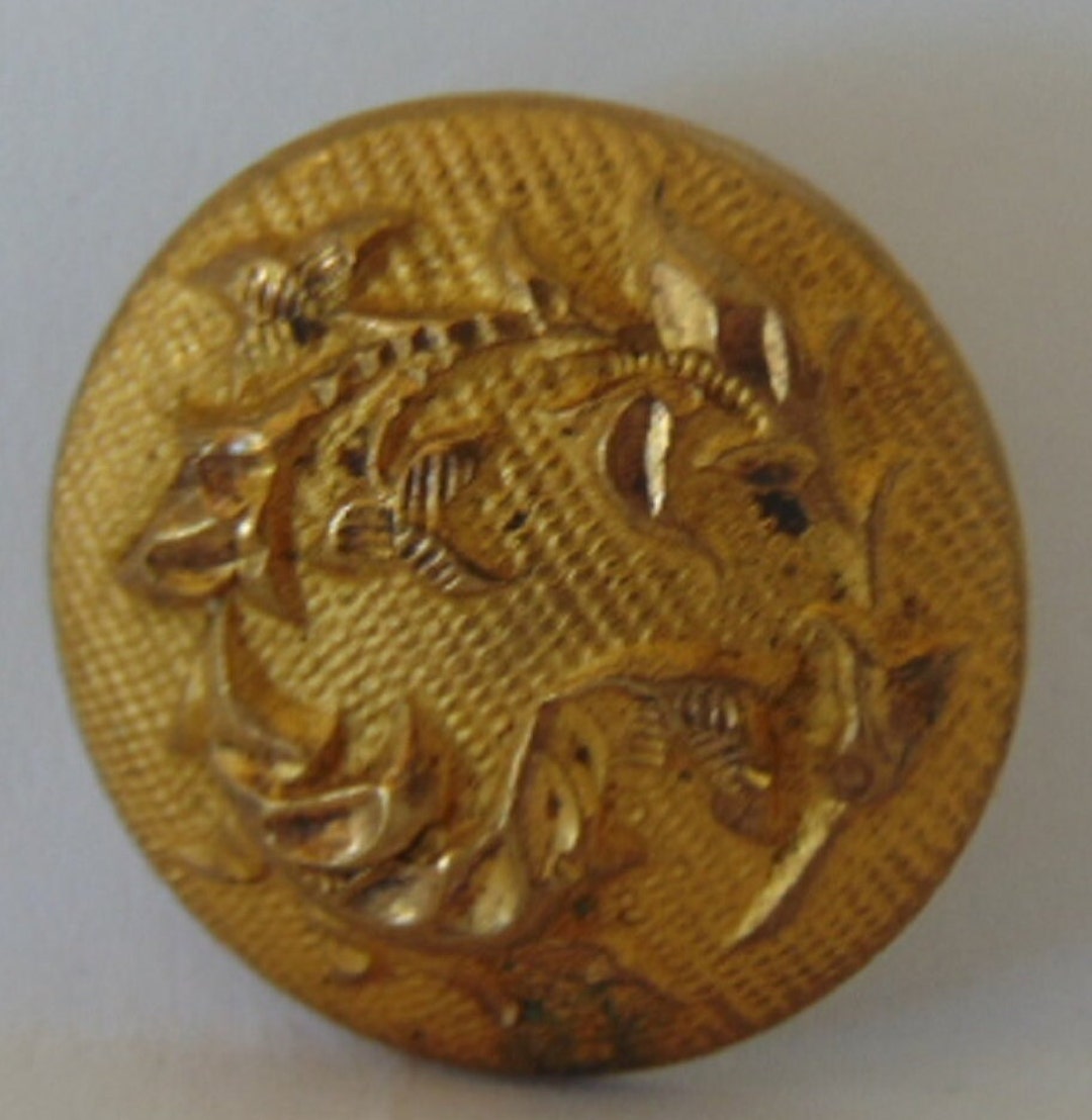 Antique BEAUTIFUL 18th Century 1PC Golden Age Bright and Beautiful Gilt ...