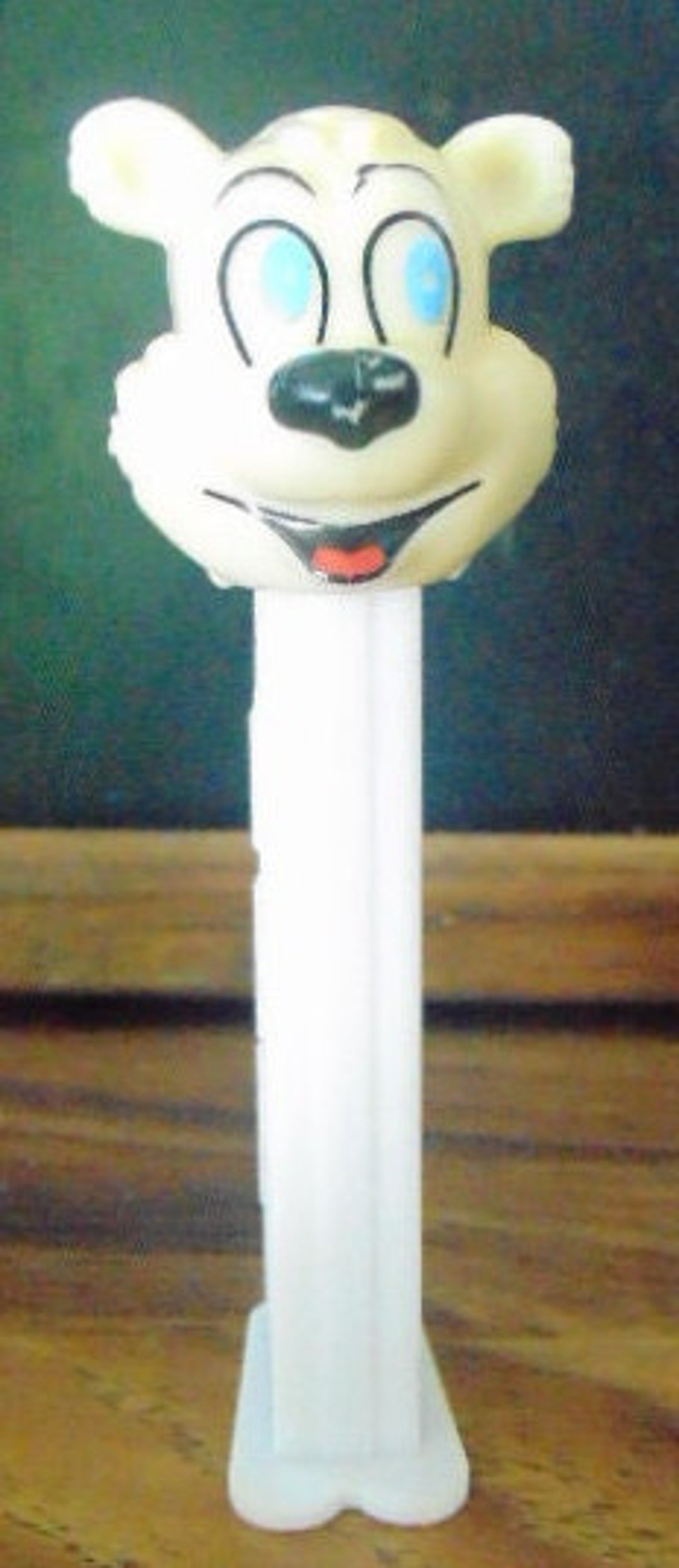 AWESOME & CUTE Vintage White Bear Pez Dispenser ...1998......kids Toy ...