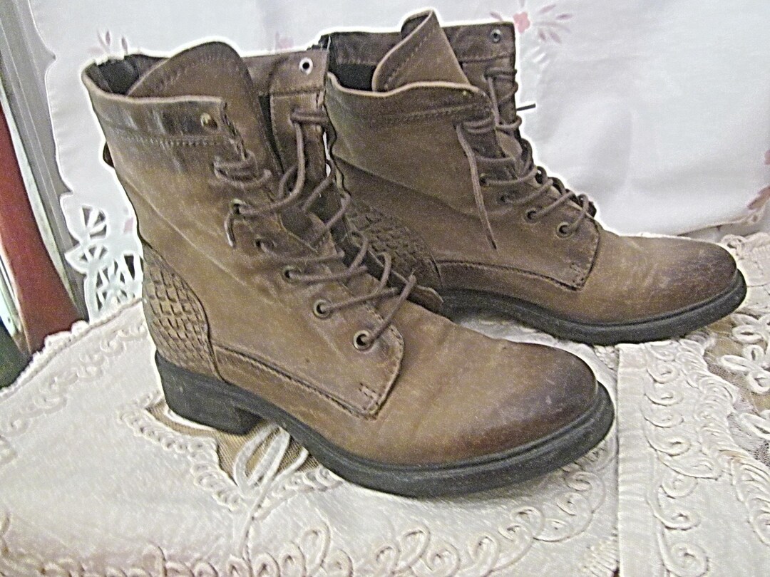 MJUS, Italy – Unique Genuine Leather Lace up Unique Ankle Boots in ...