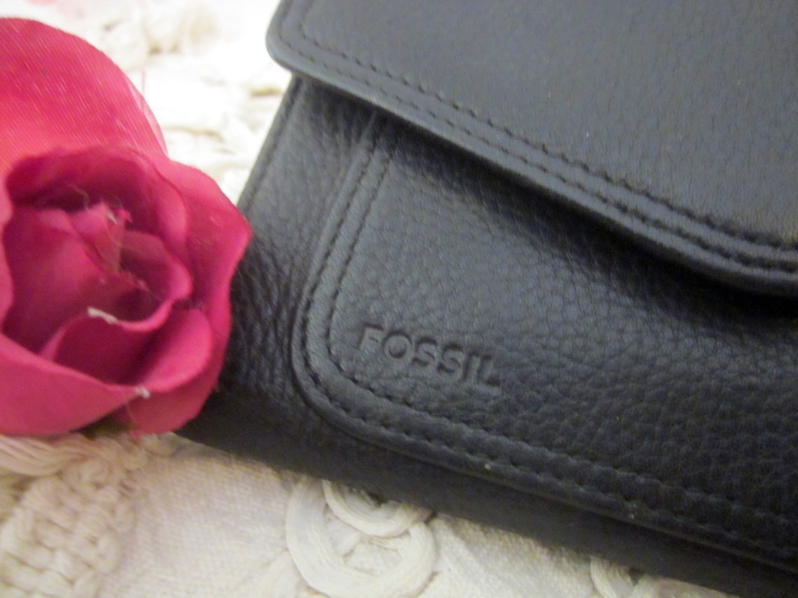 FOSSIL - Beautiful BLACK Genuine Leather Wallet / Insert Spots for ...