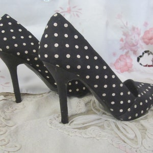 ATMOSPHERE - Rare Find Beautiful Polka Dots Classic High Heels ...