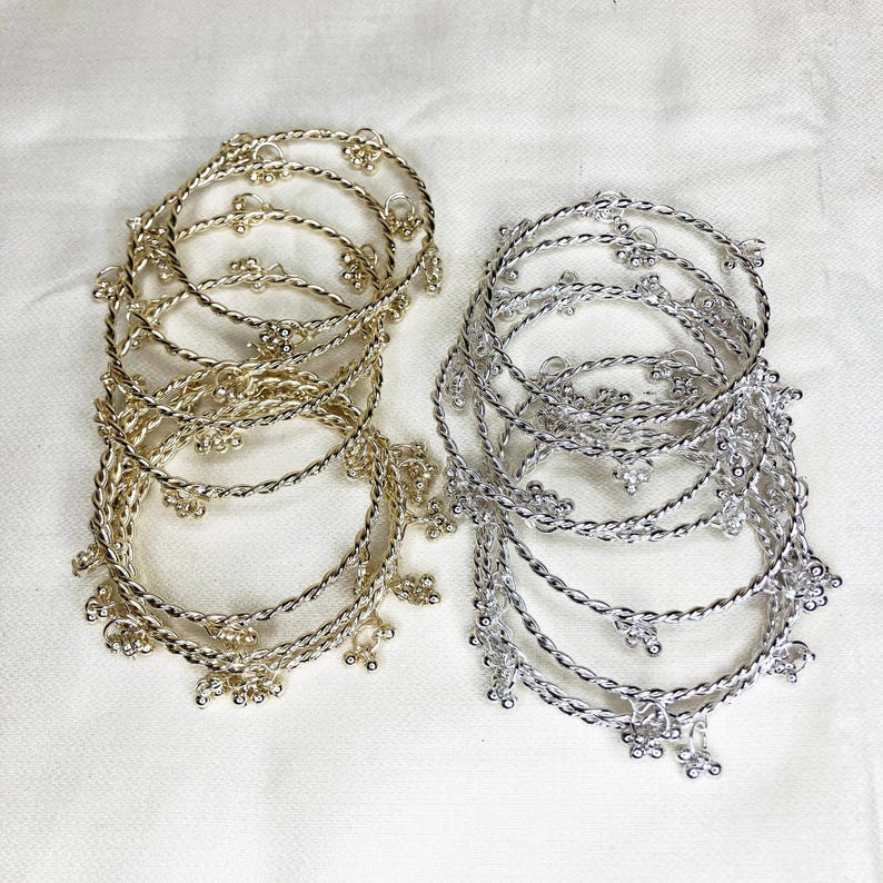 8+ Kashmiri Bangles With Ghungroos | Indian Bridal Light Gold & Silver ...