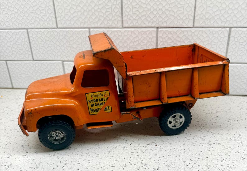 Buddy L Hydraulic Dumper Truck – 1950s Vintage Pressed Steel Toy ...