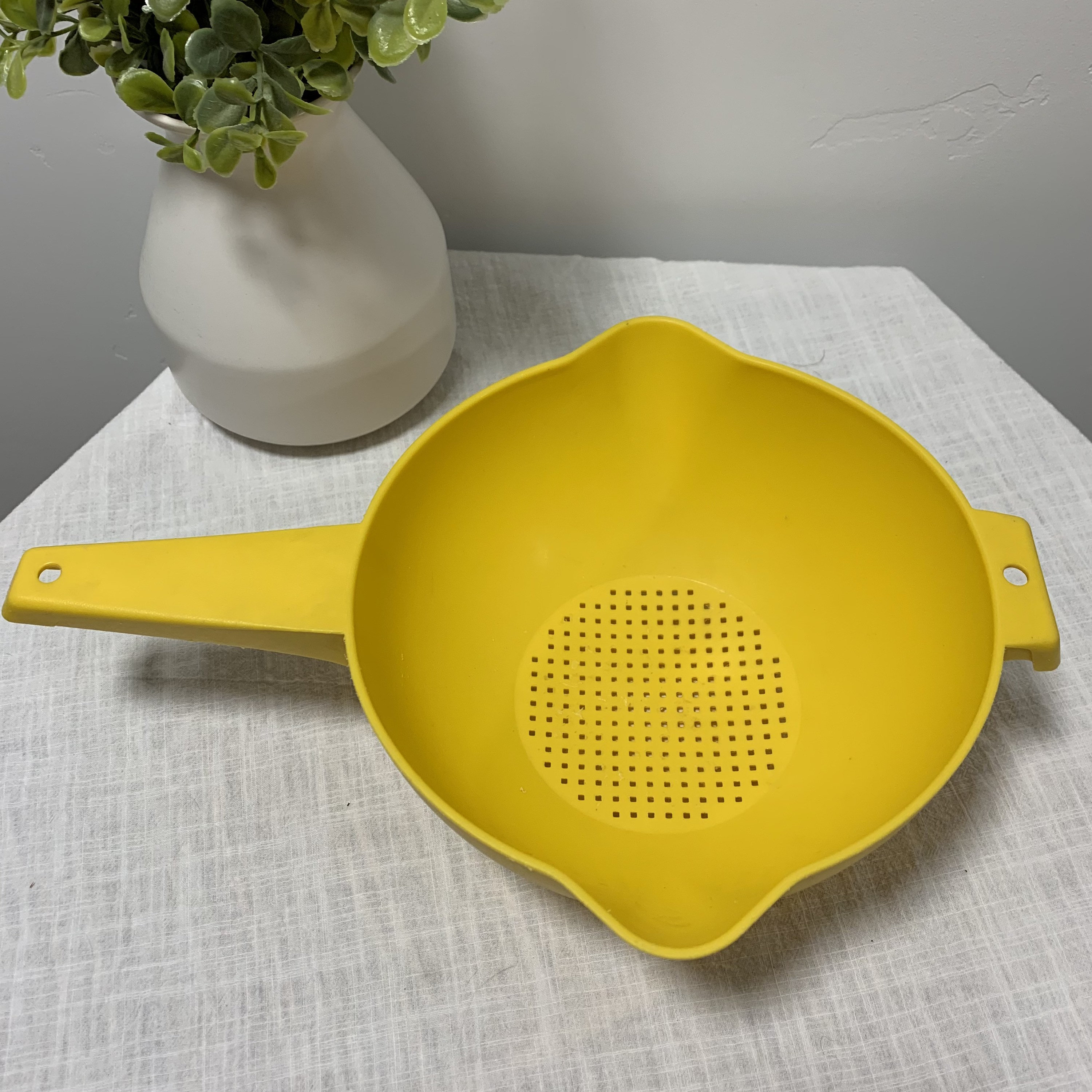 Vintage Yellow Tupperware Strainers Set of 2 1200-2 and | Etsy