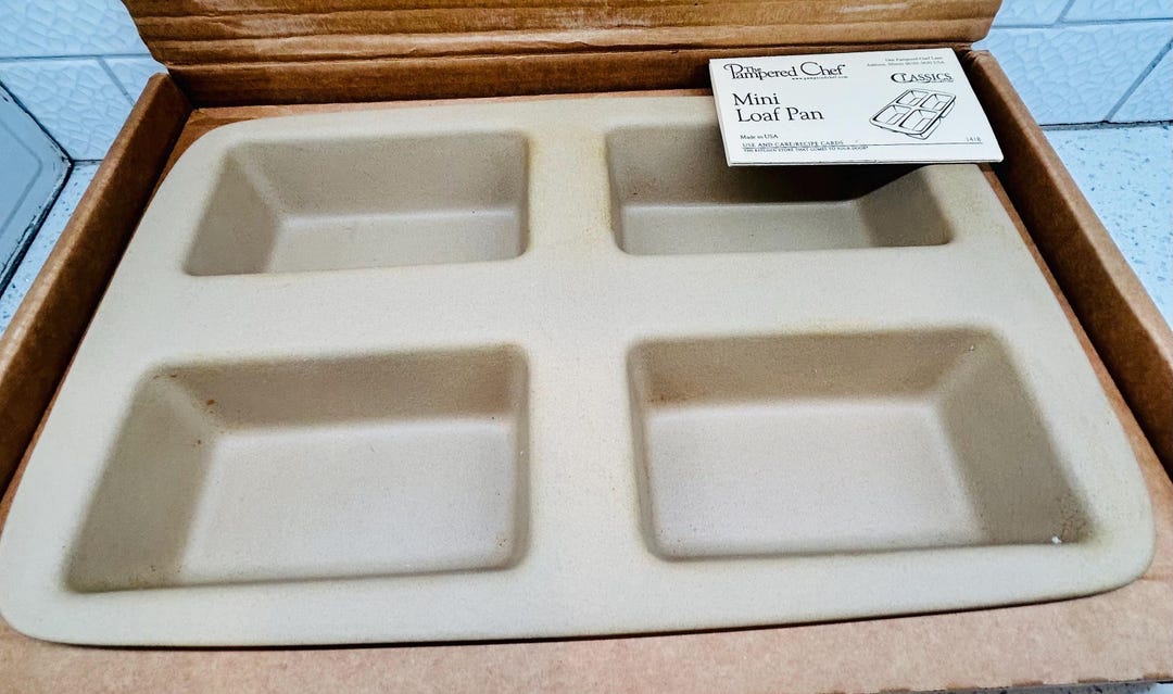 The Pampered Chef Stoneware Mini Loaf Pan - 4 Loaf Bread Pan With ...