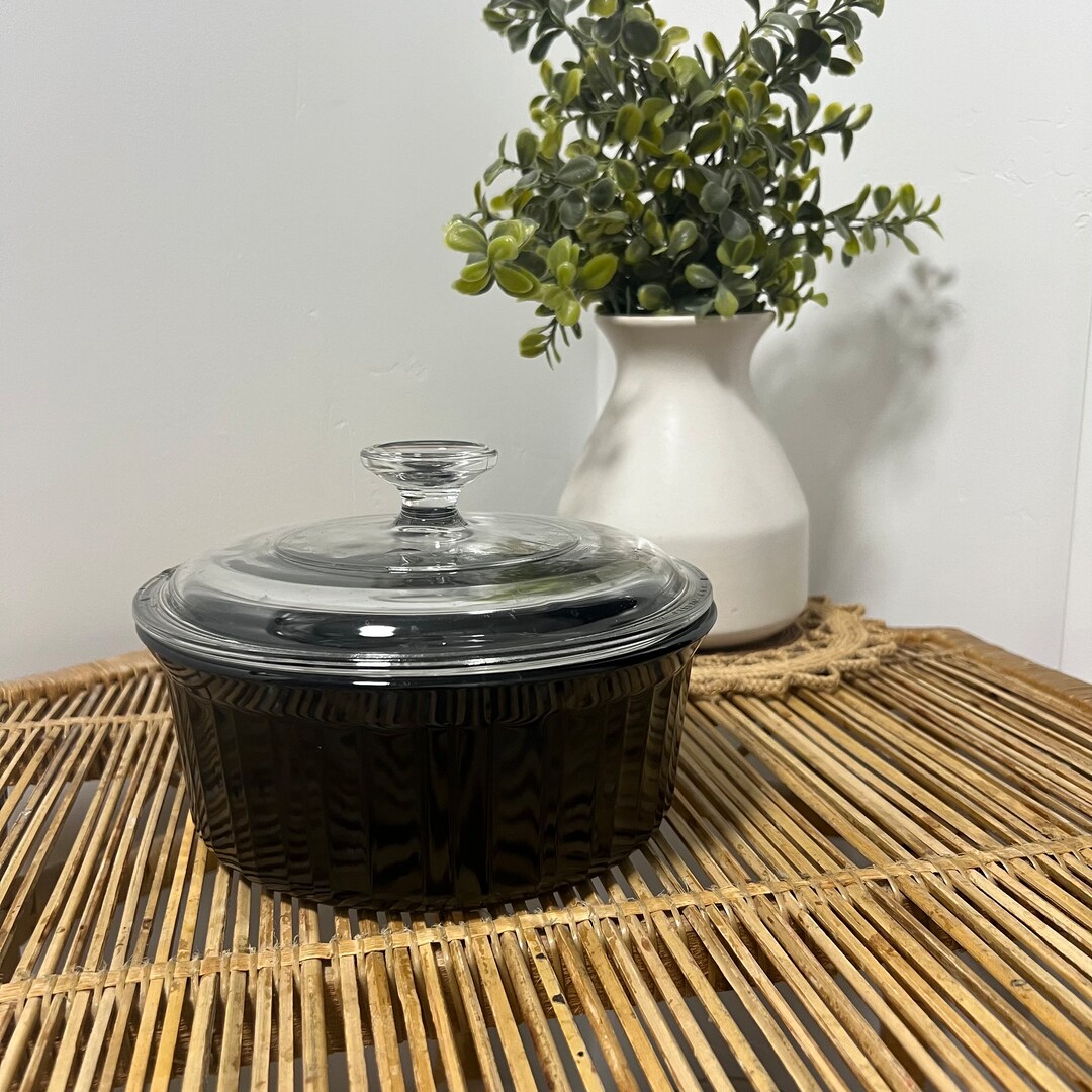 Lovely French Black Corning Ware Round Casserole Dish - 8 Inch Black ...