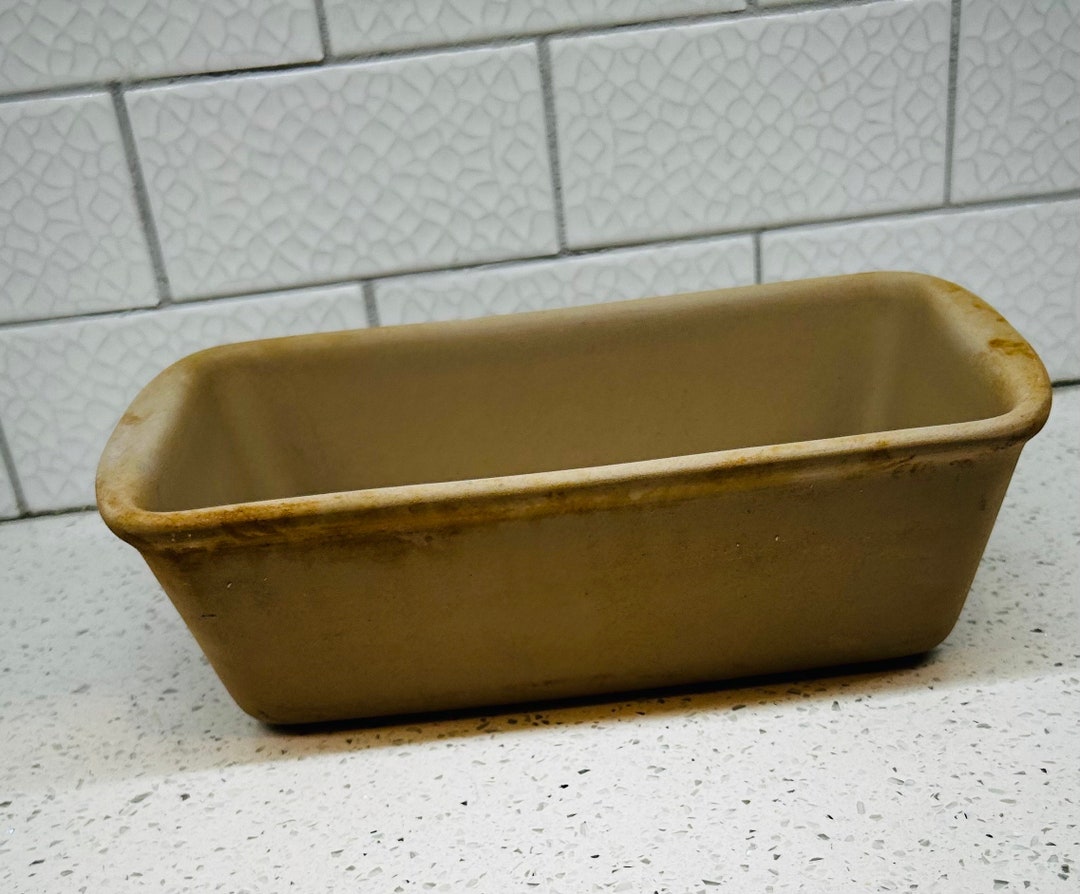 The Pampered Chef Stoneware Bread Loaf Pan 10 3/4 X 6 Family Heritage ...
