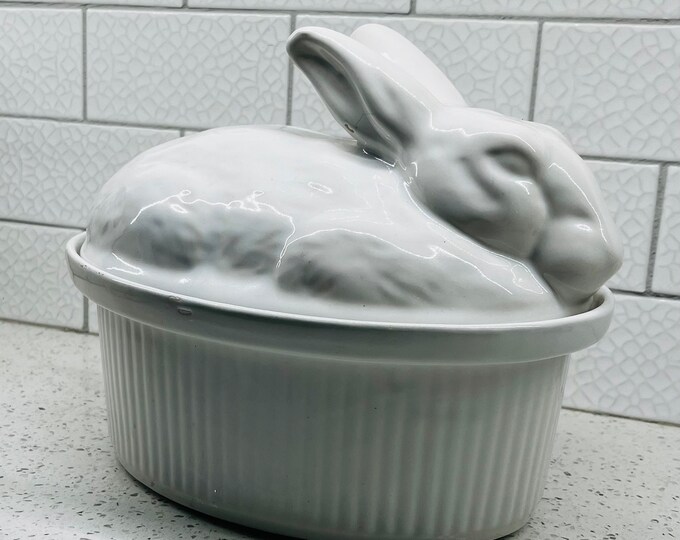 Lovely Vintage Rare Ceramic California USA Pottery Bunny Rabbit Covered ...