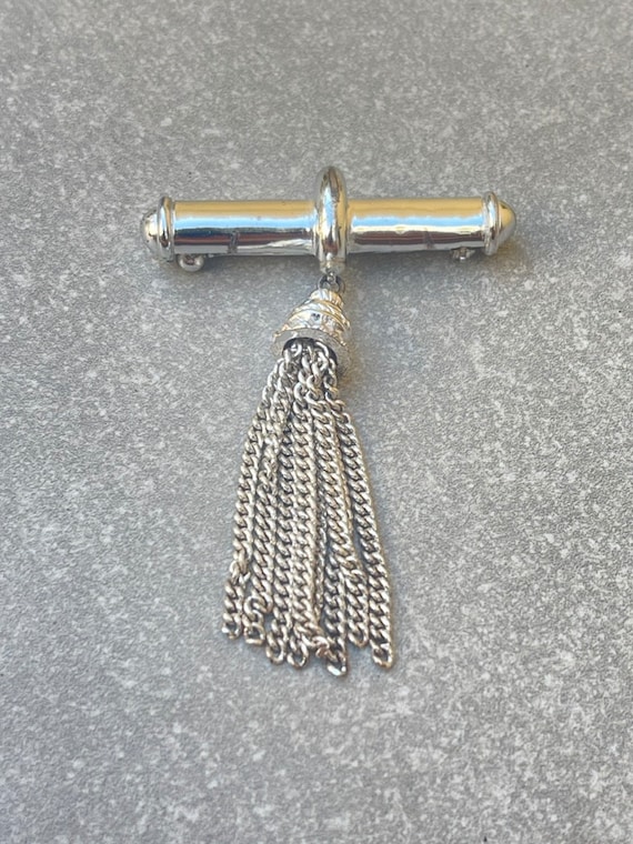 silver chain pin - Gem