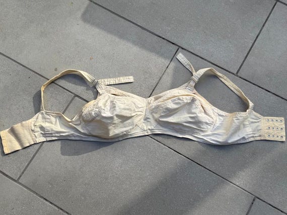 60s Beautee-Fit Circle - Lift Vintage Nursing Bra 38D - Gem