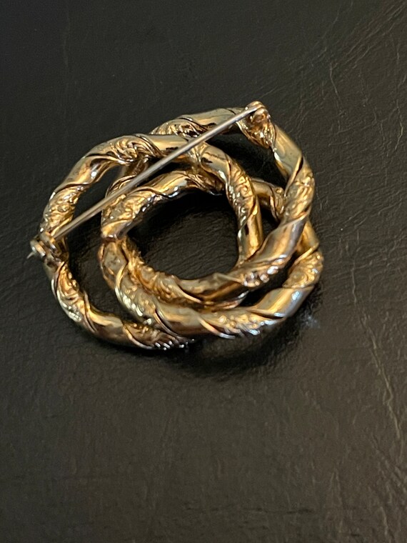 Gold Interlocking Circles Vintage Knotted Brooch Pin - Gem