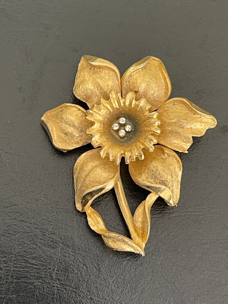 Mamselle Gold Flower Rhinestone Vintage Brooch - Etsy