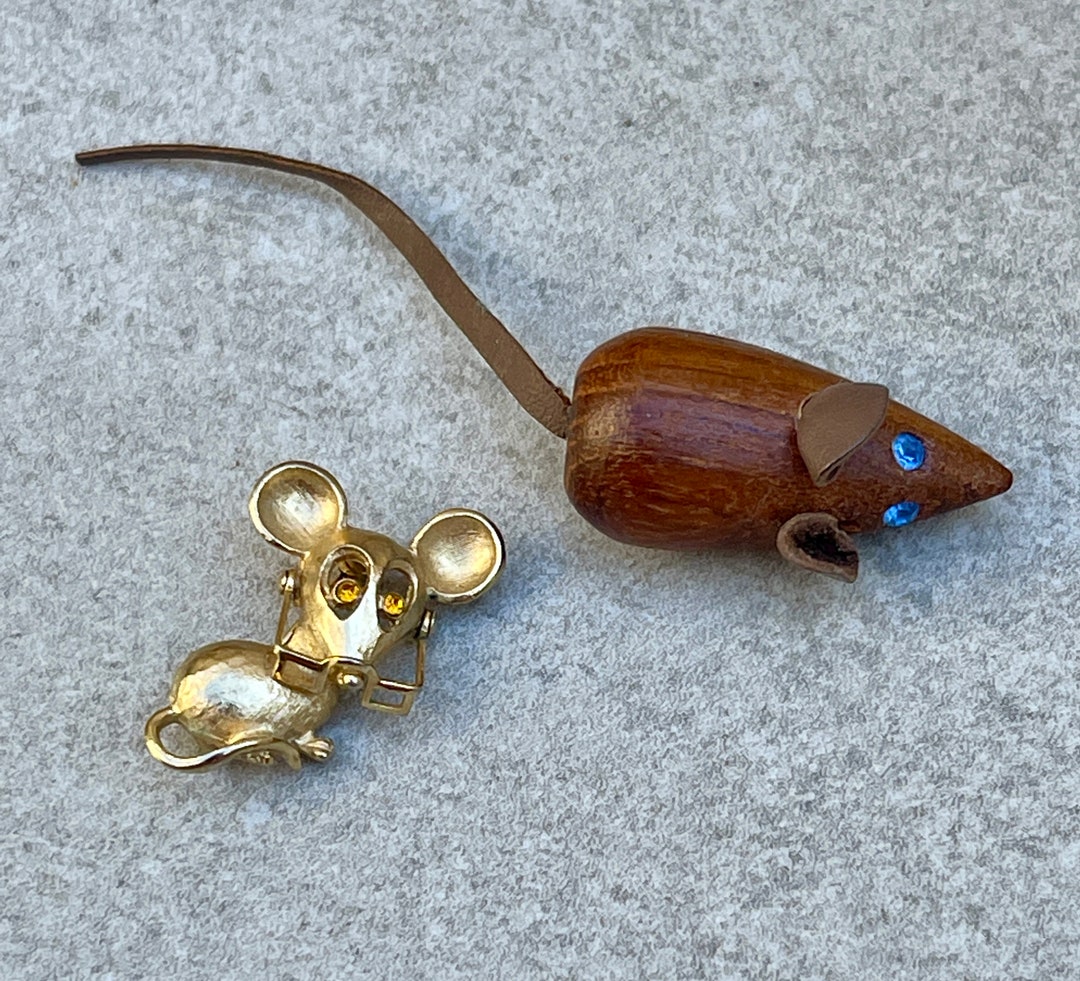 Mouse Pins Lot of 2 Vintage Mice Brooches Gold Wood - Etsy