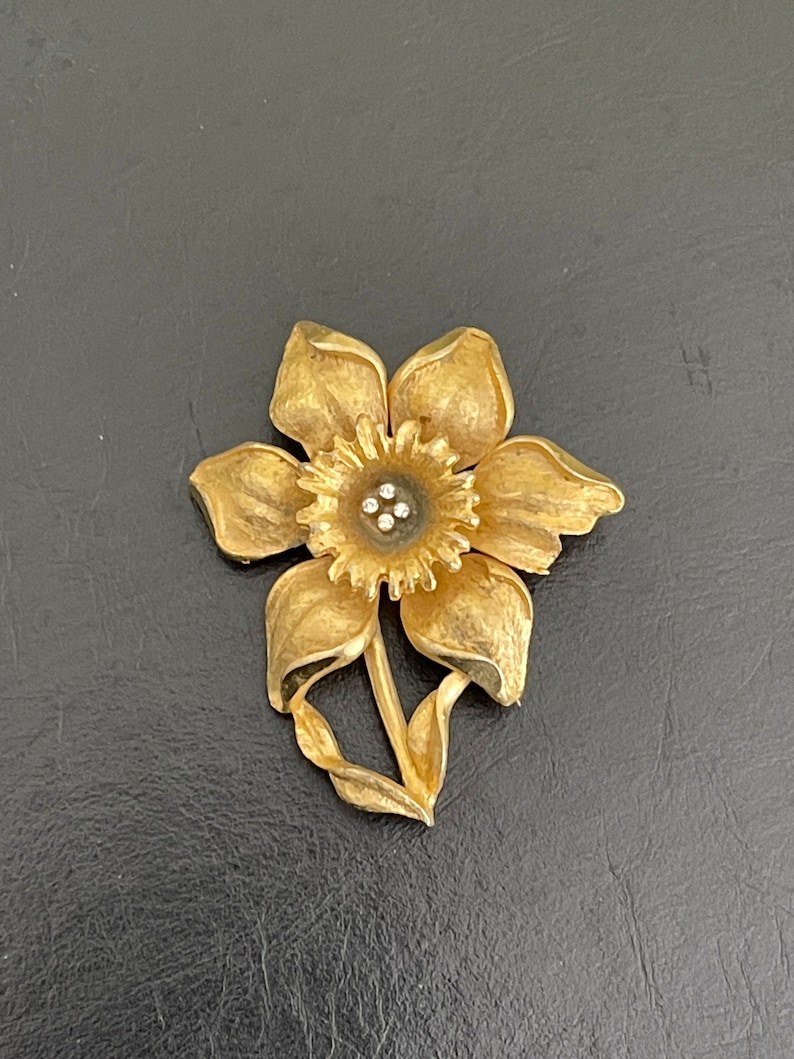 Mamselle Gold Flower Rhinestone Vintage Brooch - Etsy