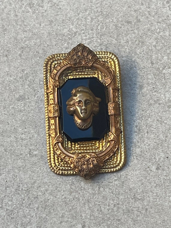 vintage full face cameo - Gem