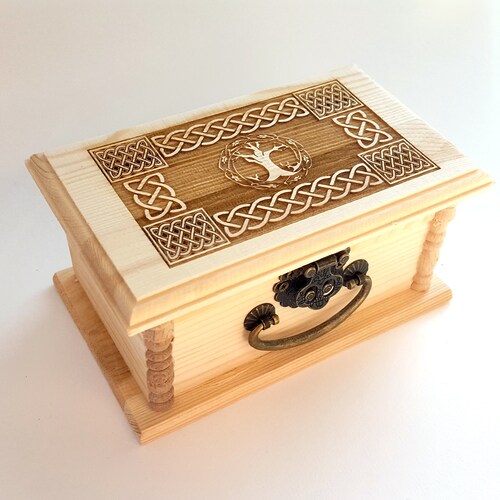 Celtic Knot Latched Wooden Box : Free Engraved - Etsy