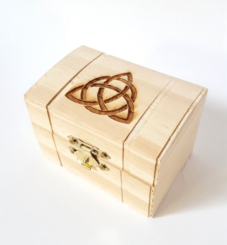 Trinity Celtic Knot Small Wooden Box Free Engraved | Etsy
