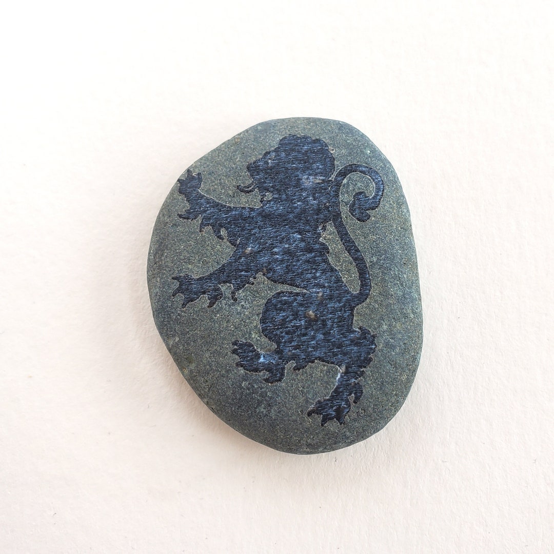 Lion Worry Stone, Free Personalized Engraving, Loyalty and Bravery ...