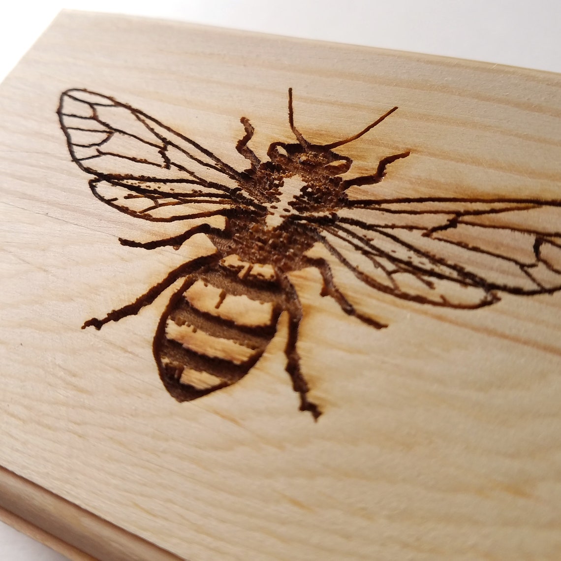 Honey Bee Latched Wooden Box : Free Engraved Personalization | Etsy