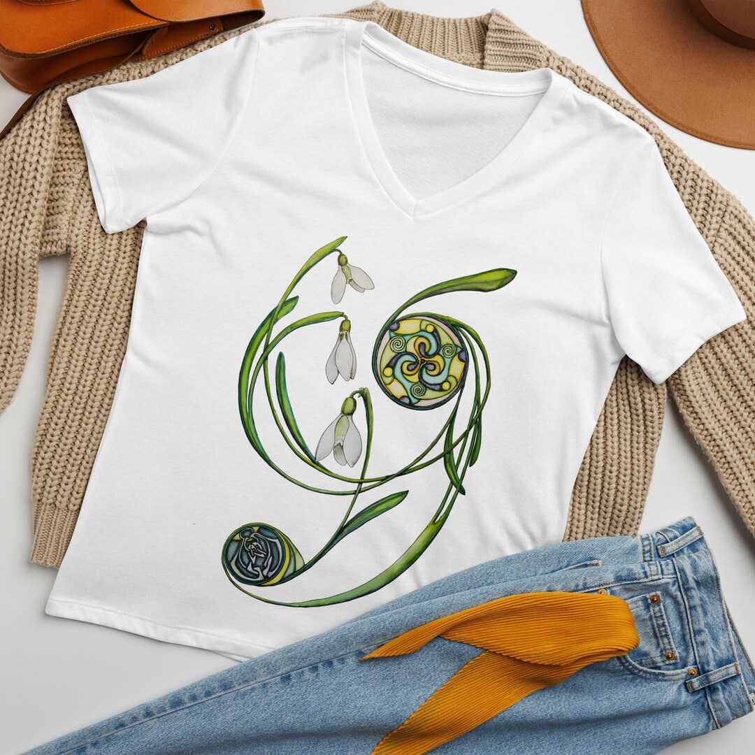 Snowdrop Flower Celtic Knot Women’s Relaxed V-neck T-shirt, January ...