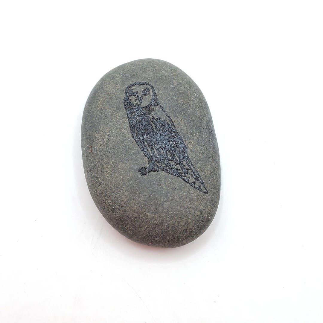 Owl Worry Stone, Free Personalized Engraving, Animal Symbol Meditation ...