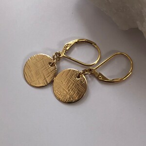 Small Gold Earring, Hammered Gold Disc Earrings - Etsy