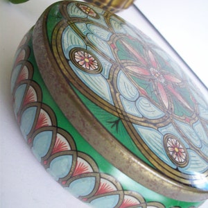Pretty Vintage Round Tin / Storage Container With Colorful Circle ...