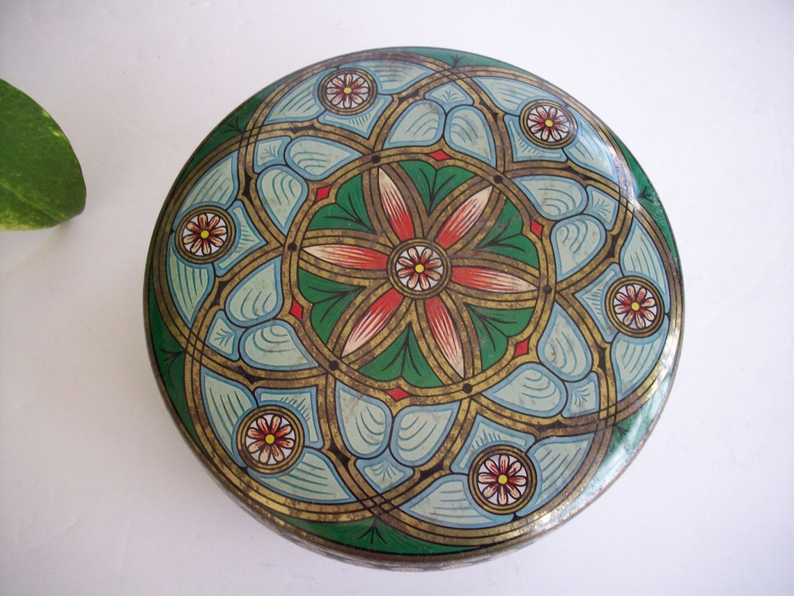 Pretty Vintage Round Tin / Storage Container With Colorful Circle ...
