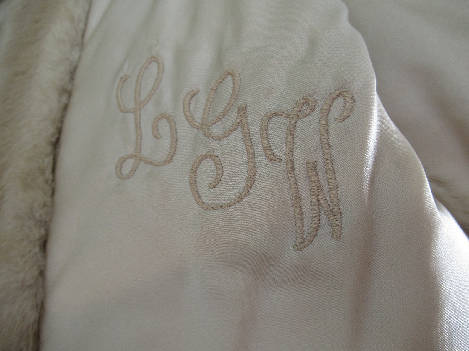 Vintage Tan Fur Cape by Blocks Indianapolis - Etsy