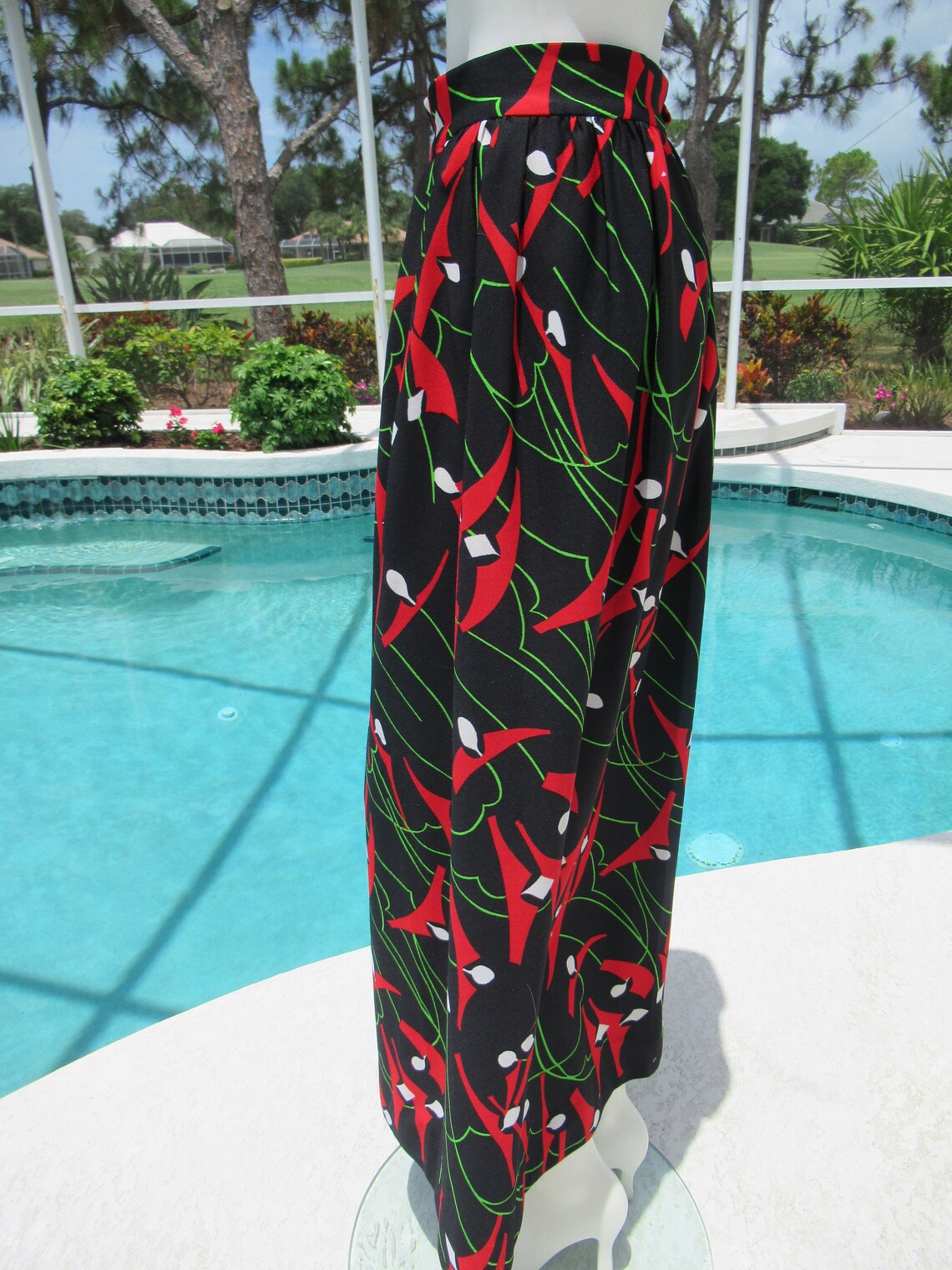 Vintage Black Red White and Green Retro Pattern Long Skirt. | Etsy