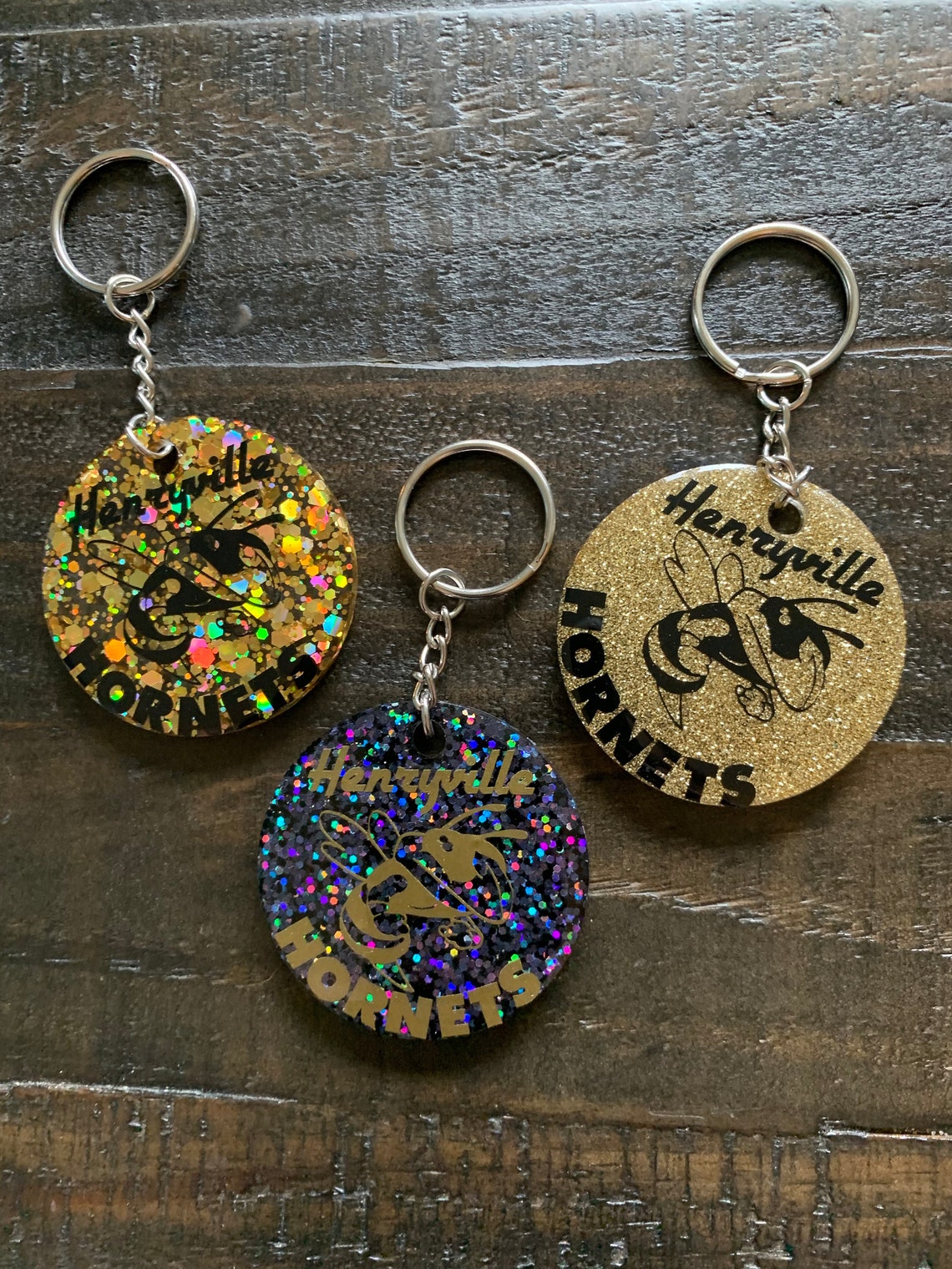 Set of 10 School mascot keychain made to order high school | Etsy