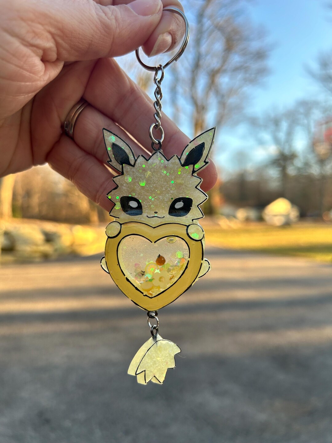 Pokémon Glitter Jolteon Shaker Keychain - Etsy
