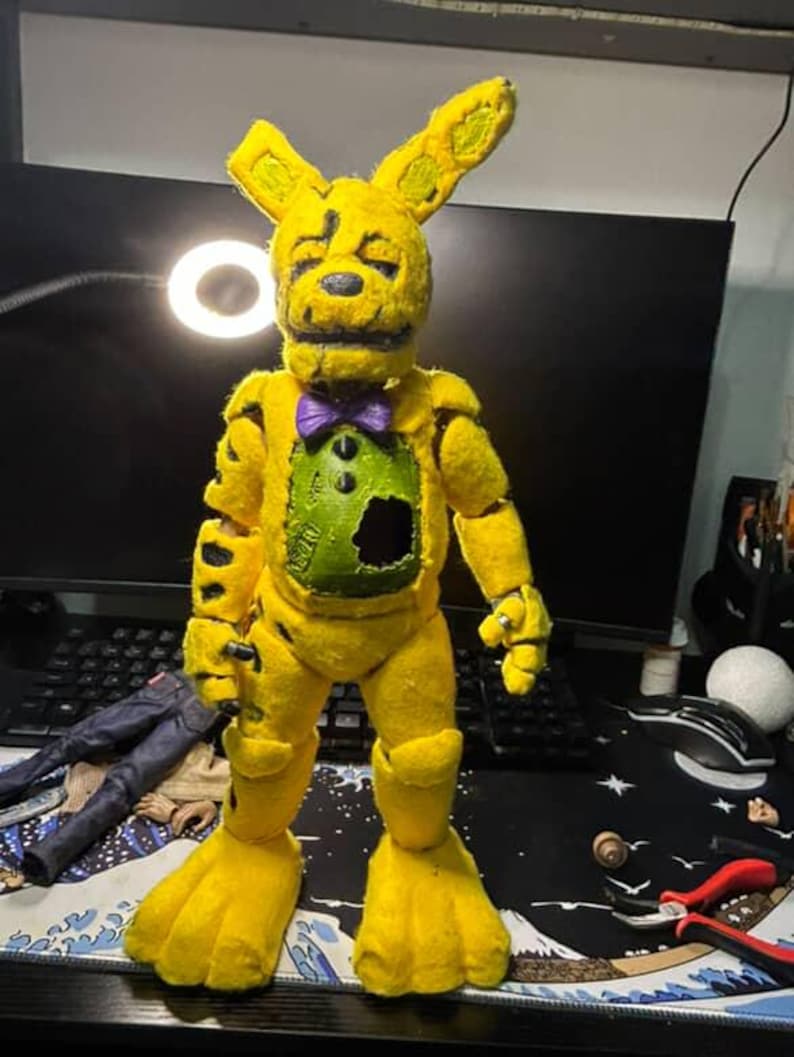 Springtrap Figure (as Seen From Five Nights at Freddys!) Custom 1/6th ...