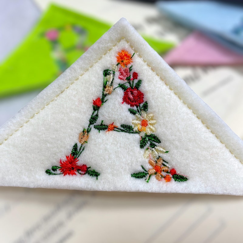 Corner Bookmark - Etsy