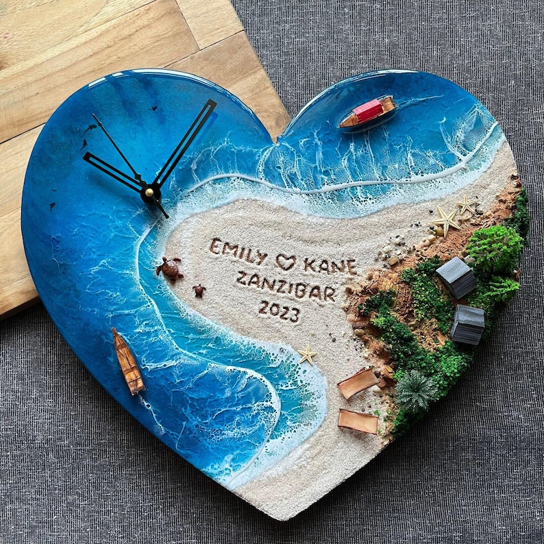 Heart-shaped Resin Ocean Clock: Personalized Beach Name Art - Etsy