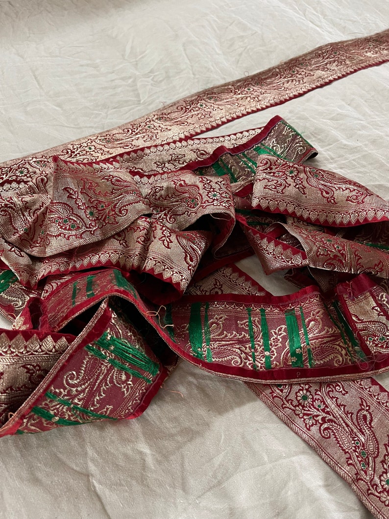 Vintage Silk Trim Sari Ribbon Metallic Material Paisley Gold and Red 8. ...