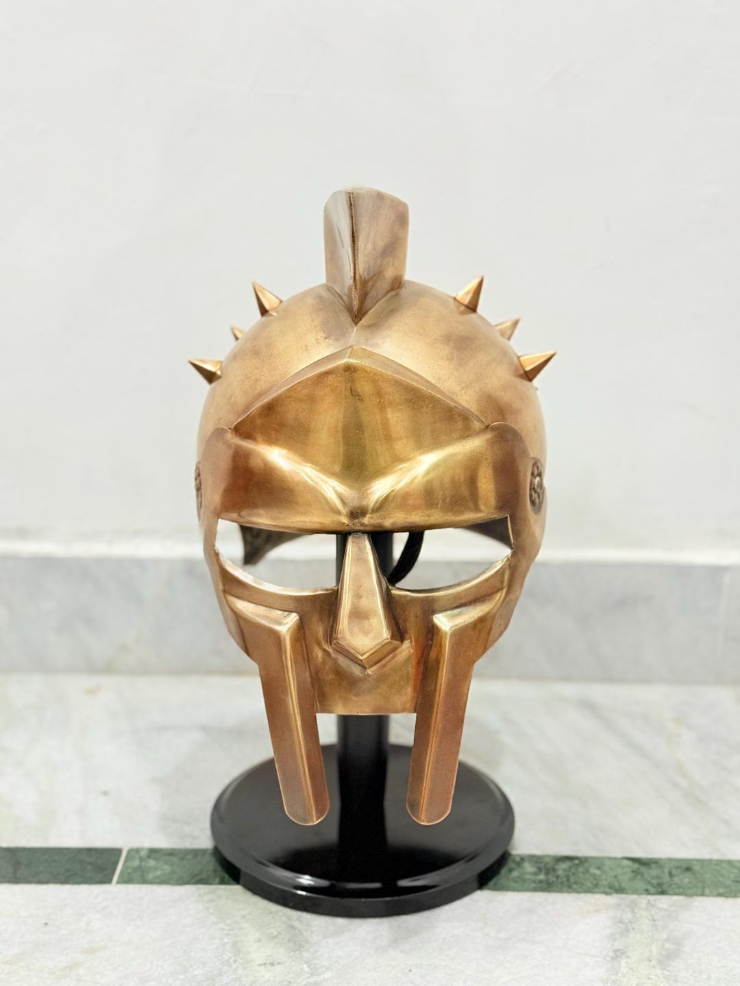 Maximus Gladiator Helmet Russell Crowe's Helmet for Cosplay Prop ...