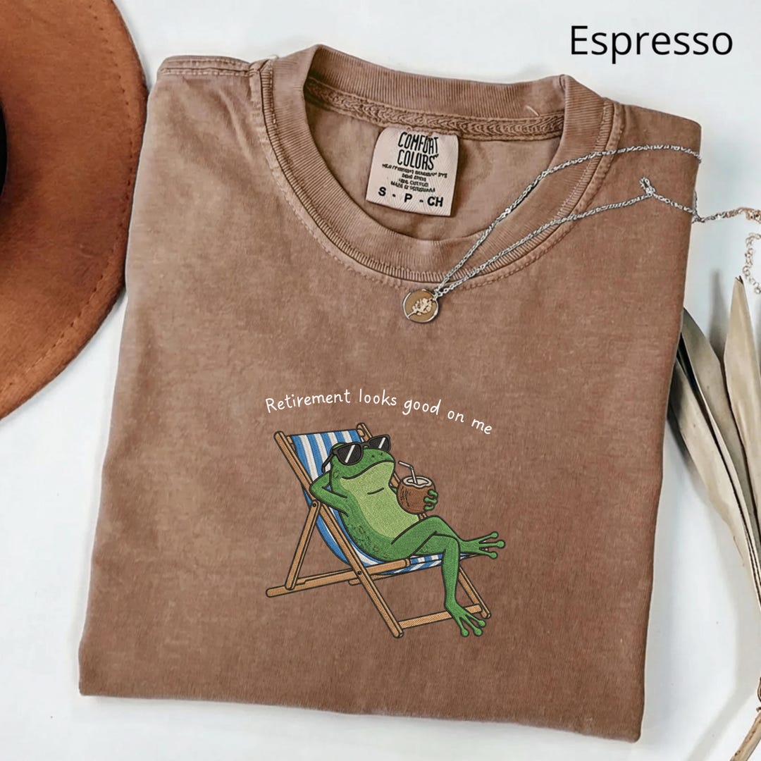 Comfort Colors® Retirement Gifts for Women, Funny Frog Retirement T ...