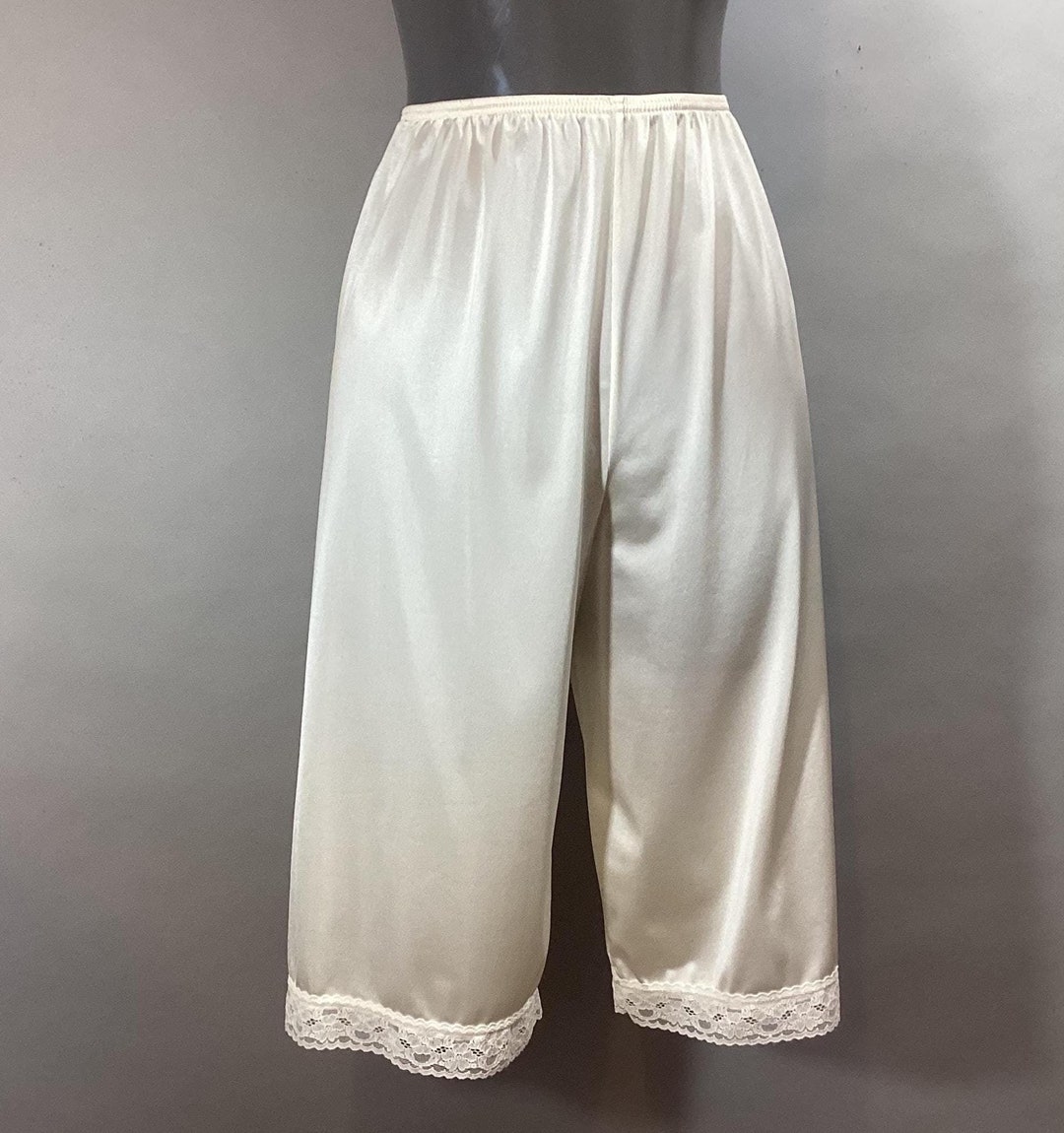 Vintage Petti Pants, VANITY FAIR Label, Ivory, Nylon and Lace, Elastic ...