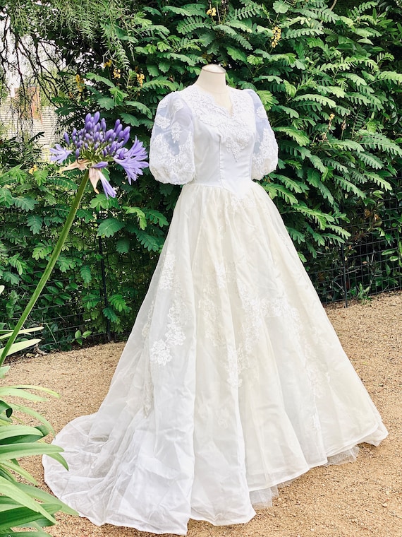 Vintage puff sleeve wedding dress 60 photos - Astyledwedding.com