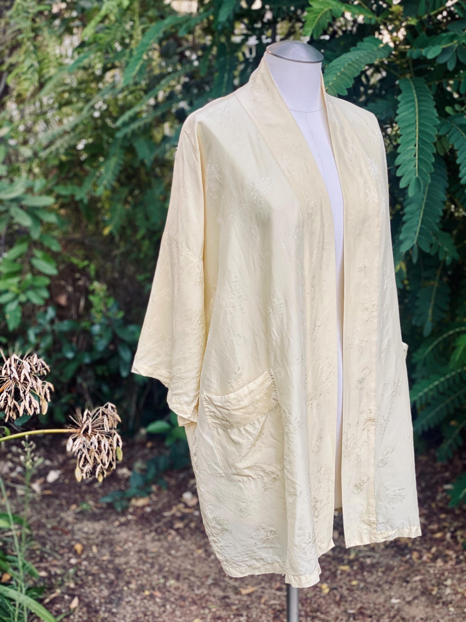 Vintage Butter Yellow Silk Robe by Longevity - Etsy