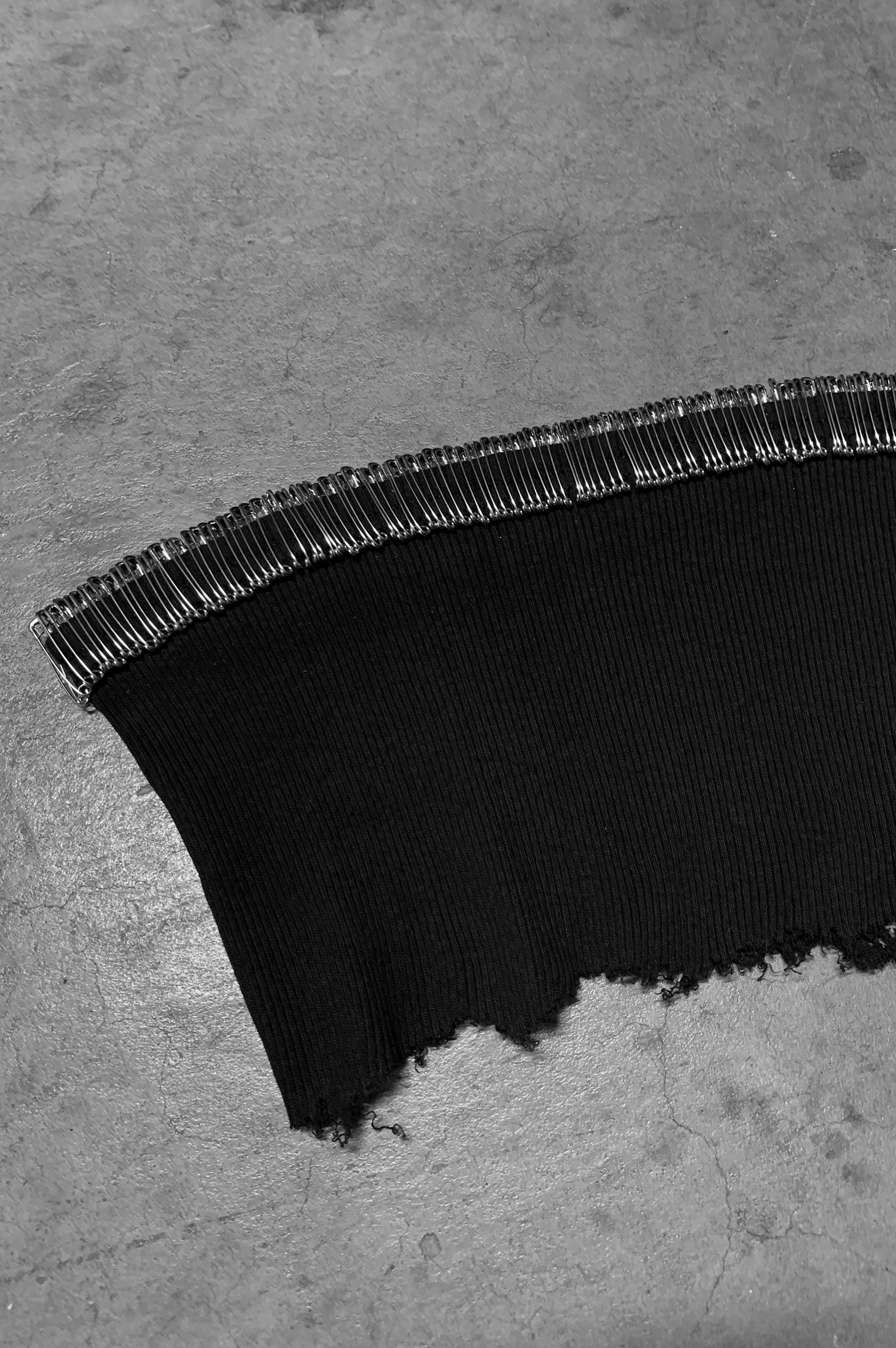 PUNK ROCK Lies Safety Pin Cut off Underboob Crop Tube Top Tank in Black ...