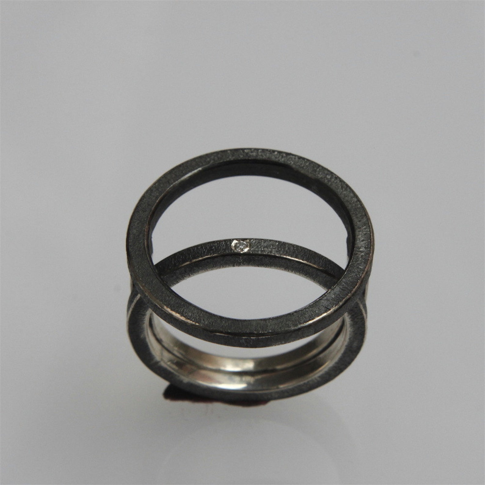 Ring O in oxidiertem Silber - Etsy.de