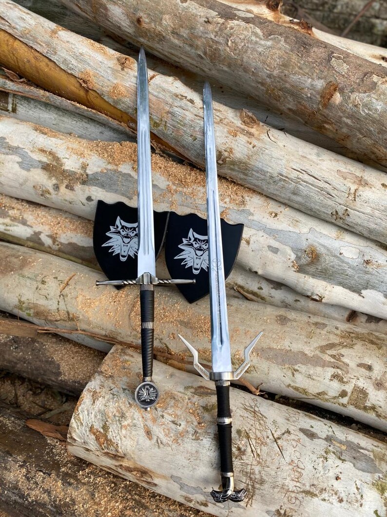 Witcher Sword Set: Steel Replicas - Geralt of Rivia - Cosplay ...
