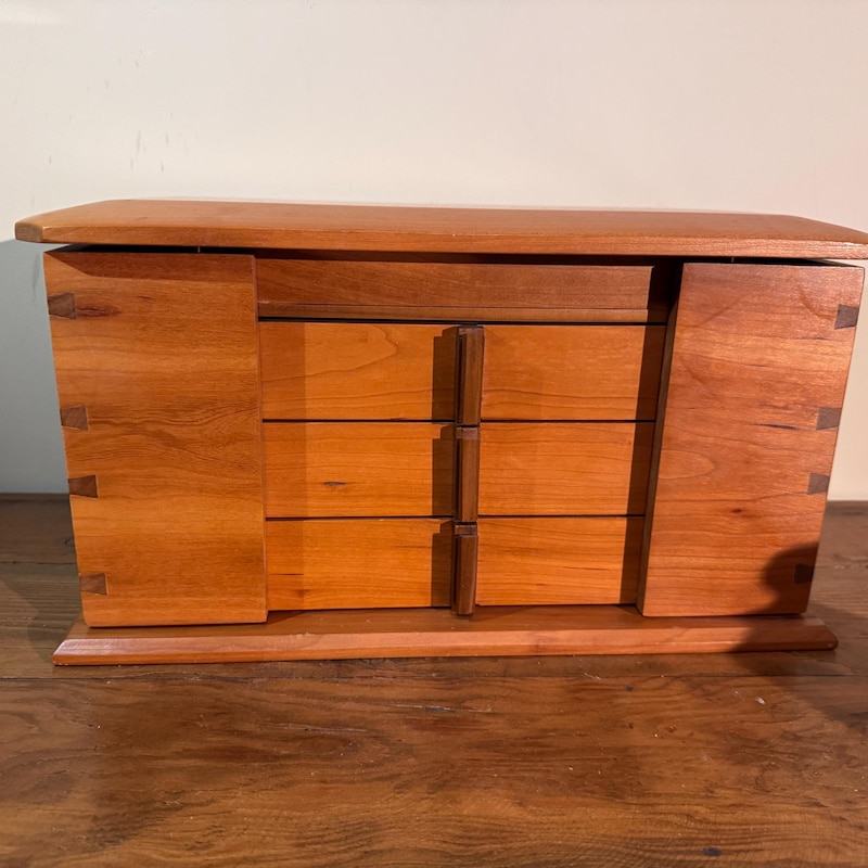 Fine Woodwork Jewelry Box - Etsy
