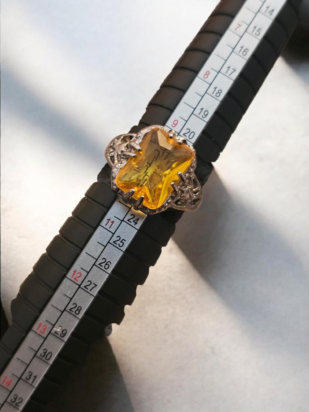 Vintage Canary Yellow Glass Ring | Size 10 | Silver Tone | UV Reactive ...