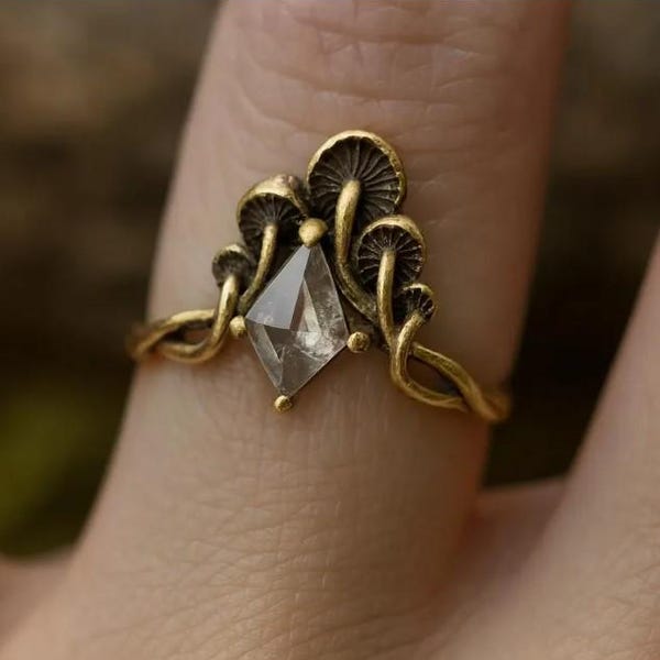 Great Conch Fairy Ring - Etsy Canada