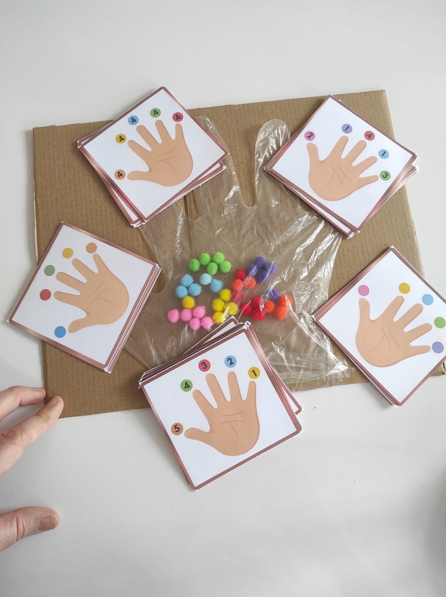 Pom Pom Color Matching Game Printable | Montessori Counting Activity ...