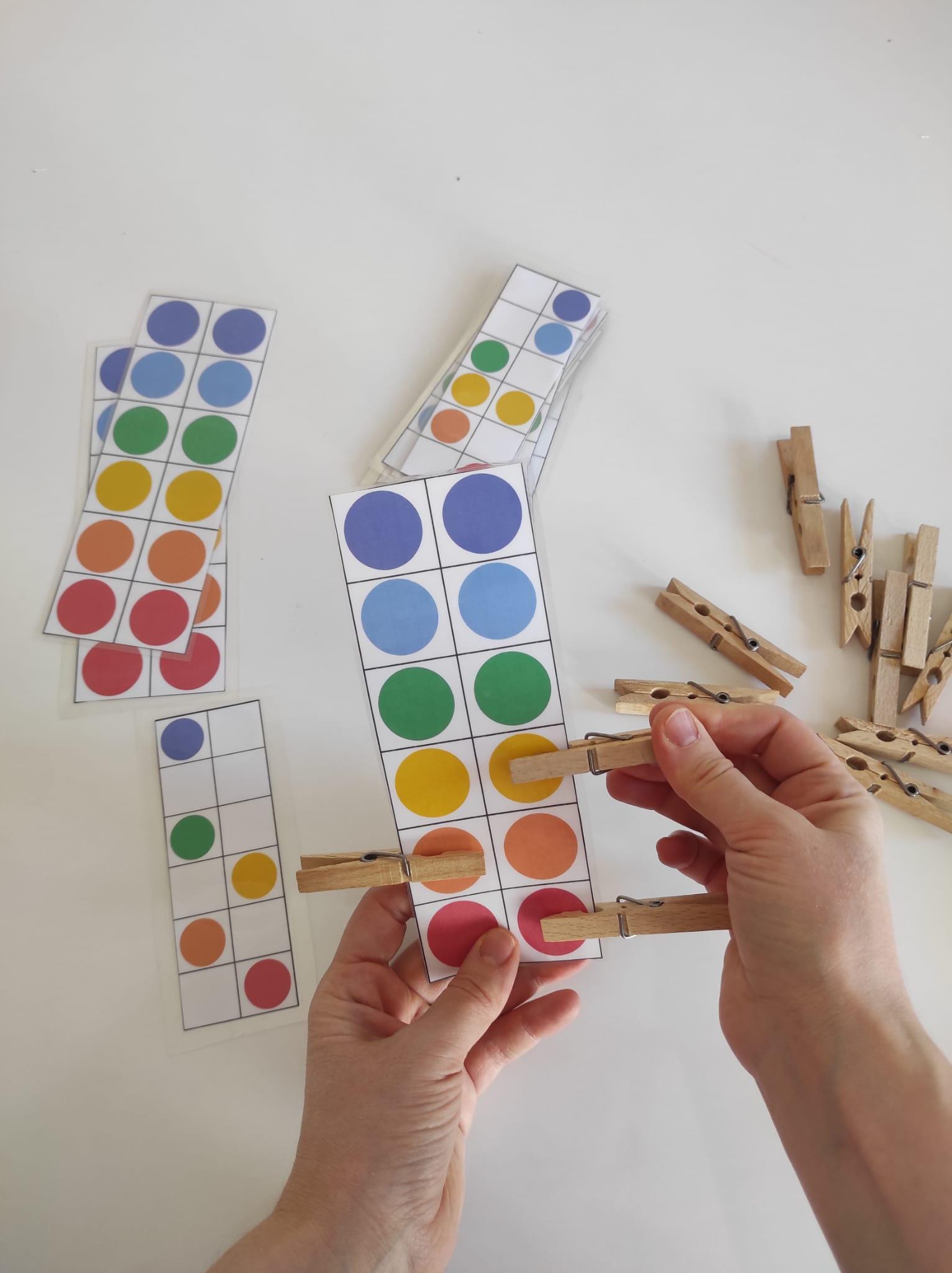 Color Matching Clip Cards Printable PDF | Montessori Fine Motor ...