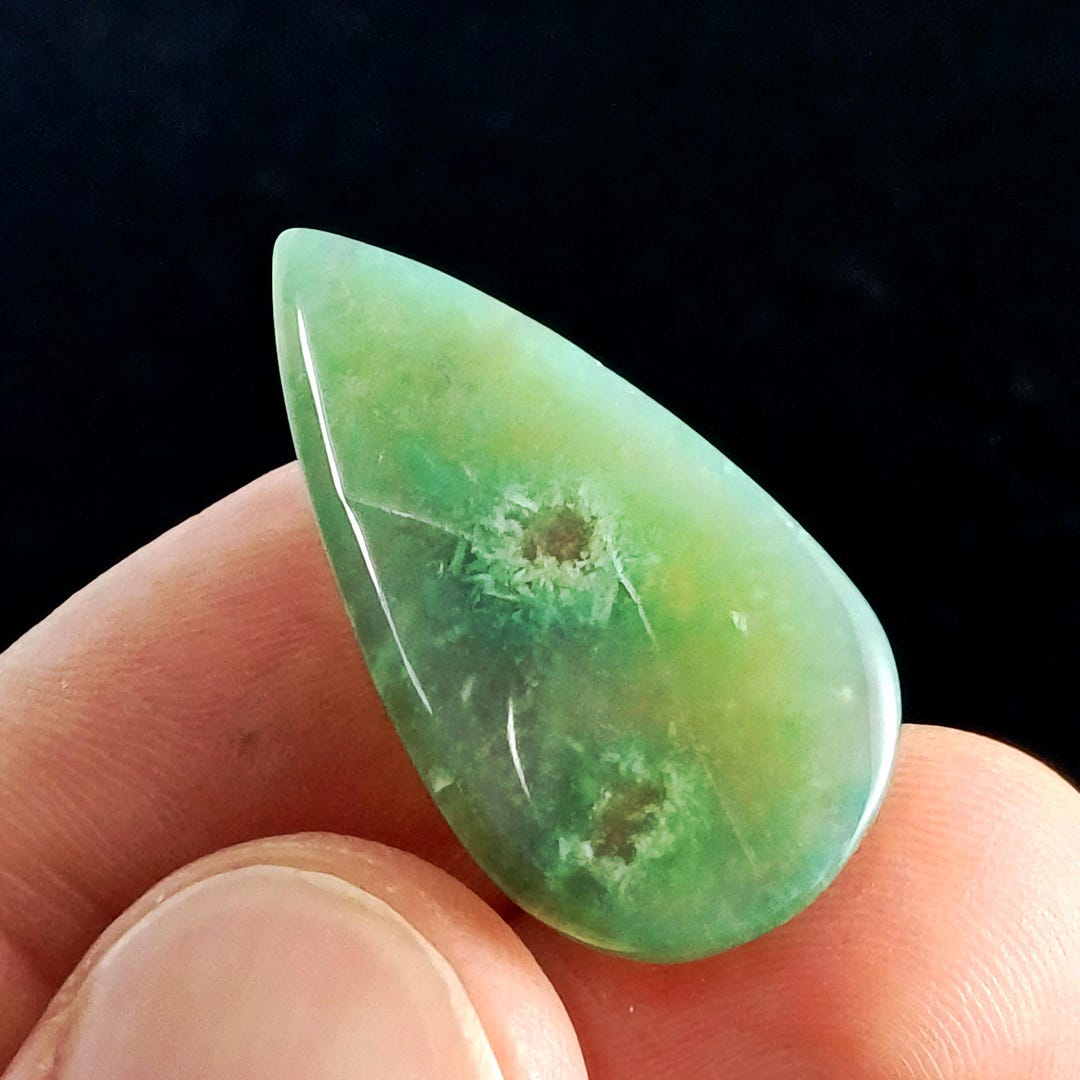 Green Chalcedony Teardrop Cabochon 16.00 X 29.55 Mm 3.50 G | Natural ...